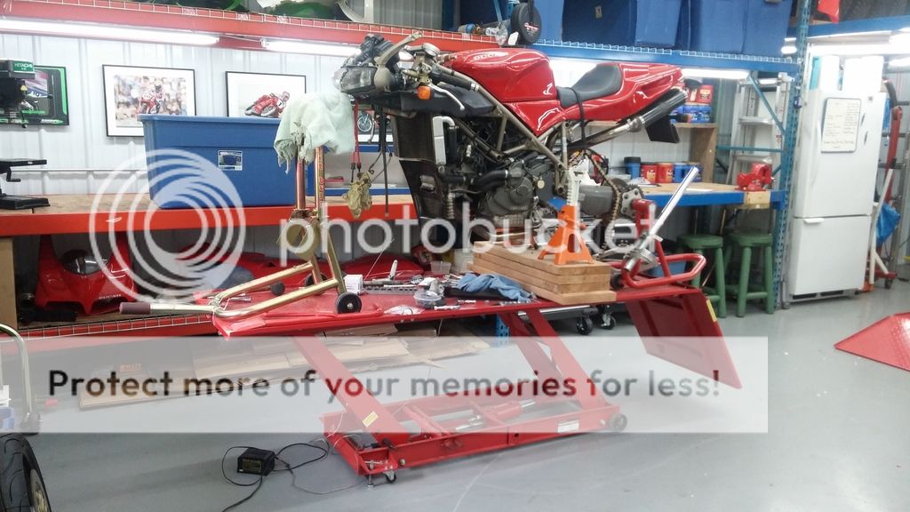 Front stand for 999? | Ducati.ms - The Ultimate Ducati Forum